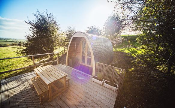 Glamping holidays in the UK - 1,250+ best glamping sites